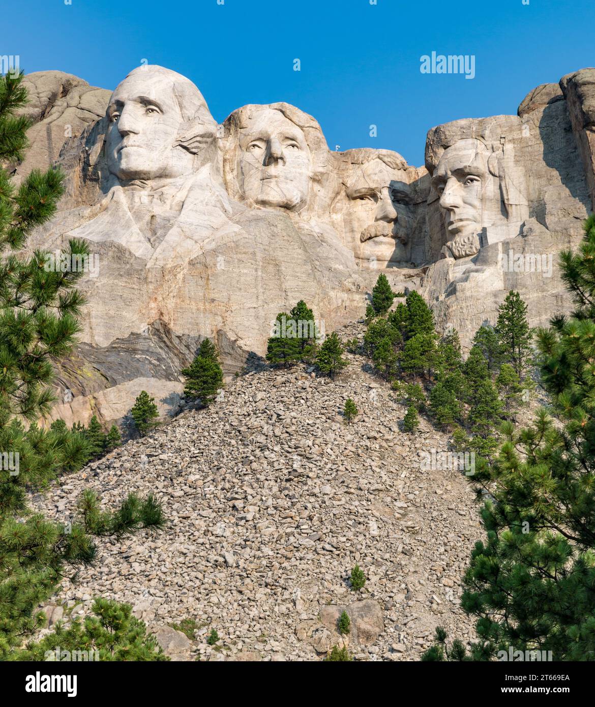 Carved granite busts of George Washington, Thomas Jefferson, Theodore ...