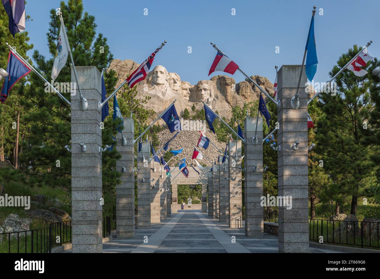 Carved granite busts of George Washington, Thomas Jefferson, Theodore ...