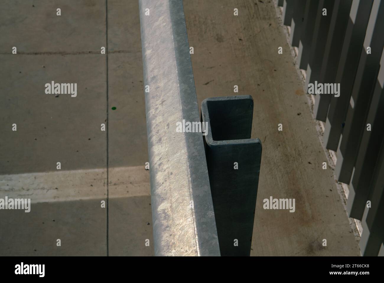 road, construction detail of the parapet, to avoid lane jumps, or ...