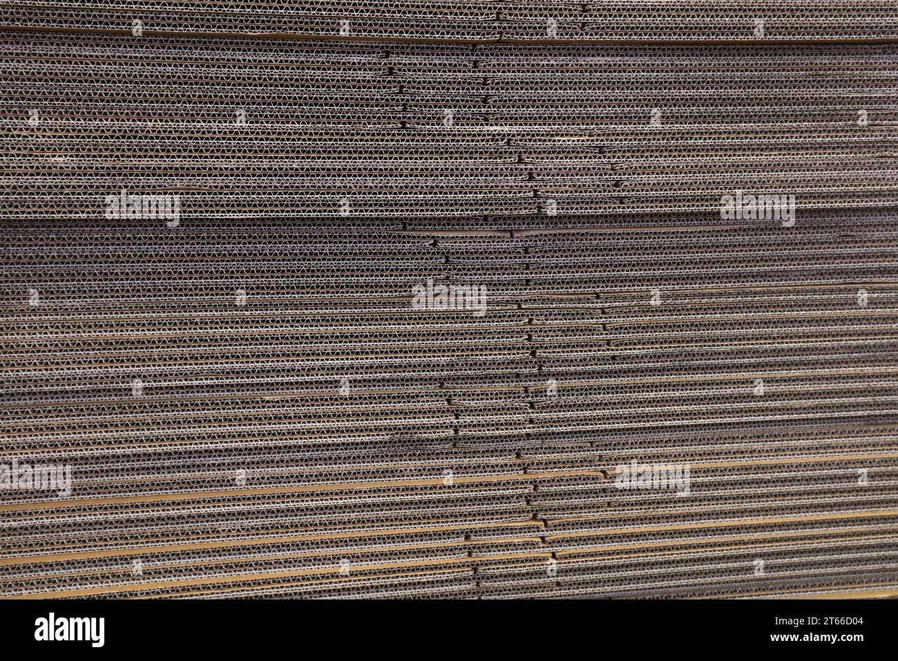 Linerboard hi-res stock photography and images - Alamy