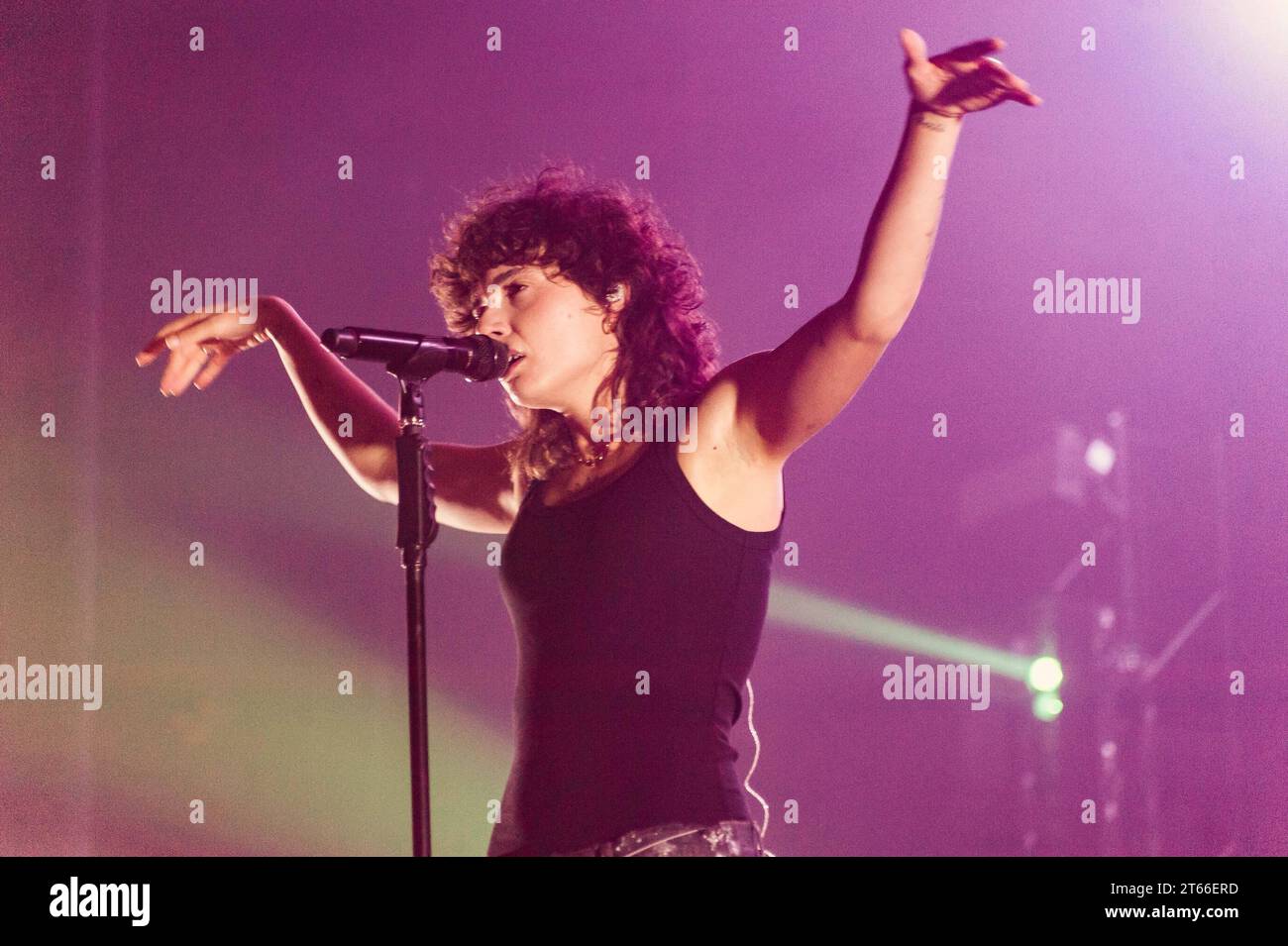 Italian singer Music Concert - Madame Madame Bari Teatro Team Italy ...