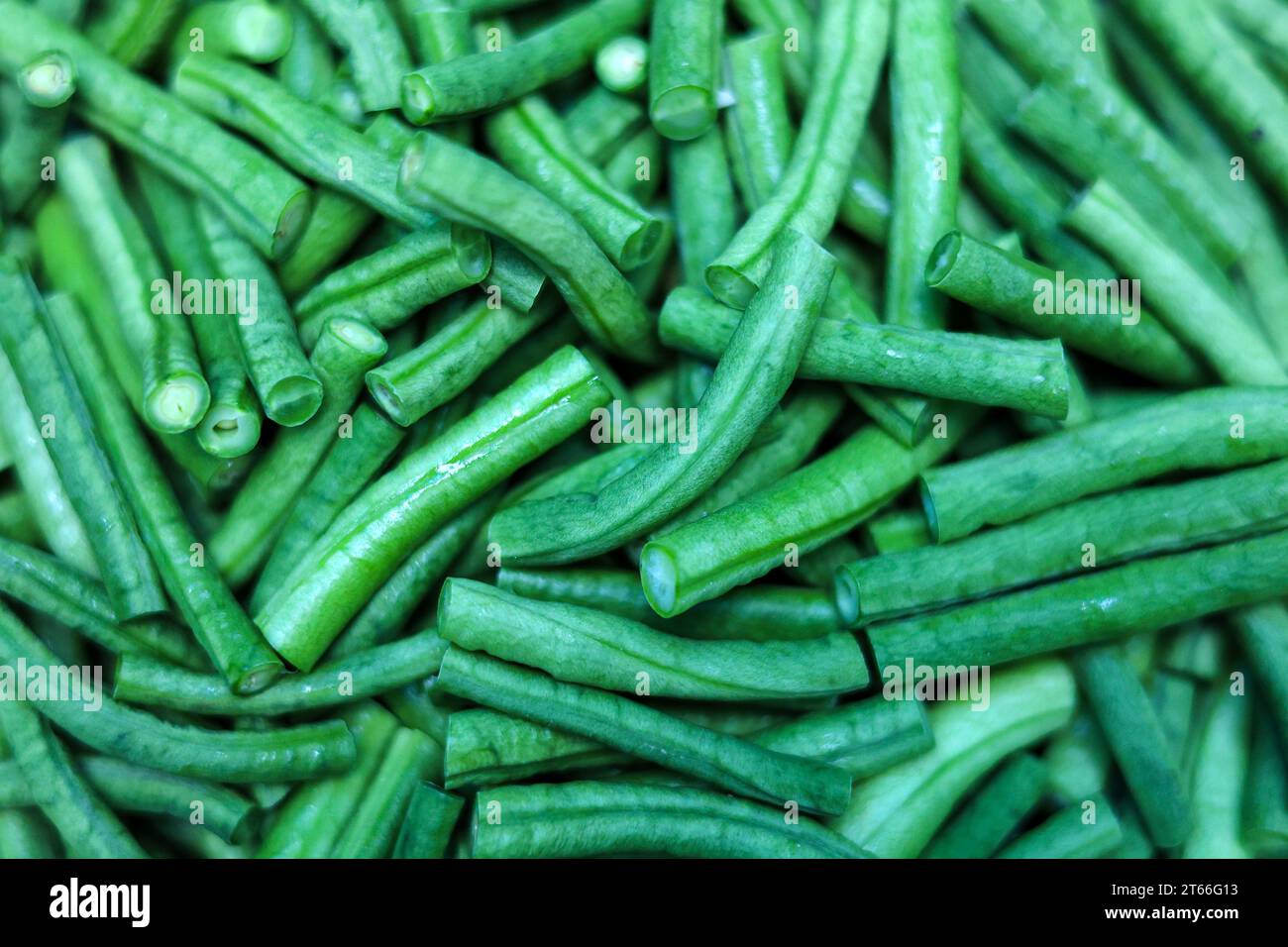 Fresh Long Bean Cut into Short Size, Full Frame Food background Stock ...