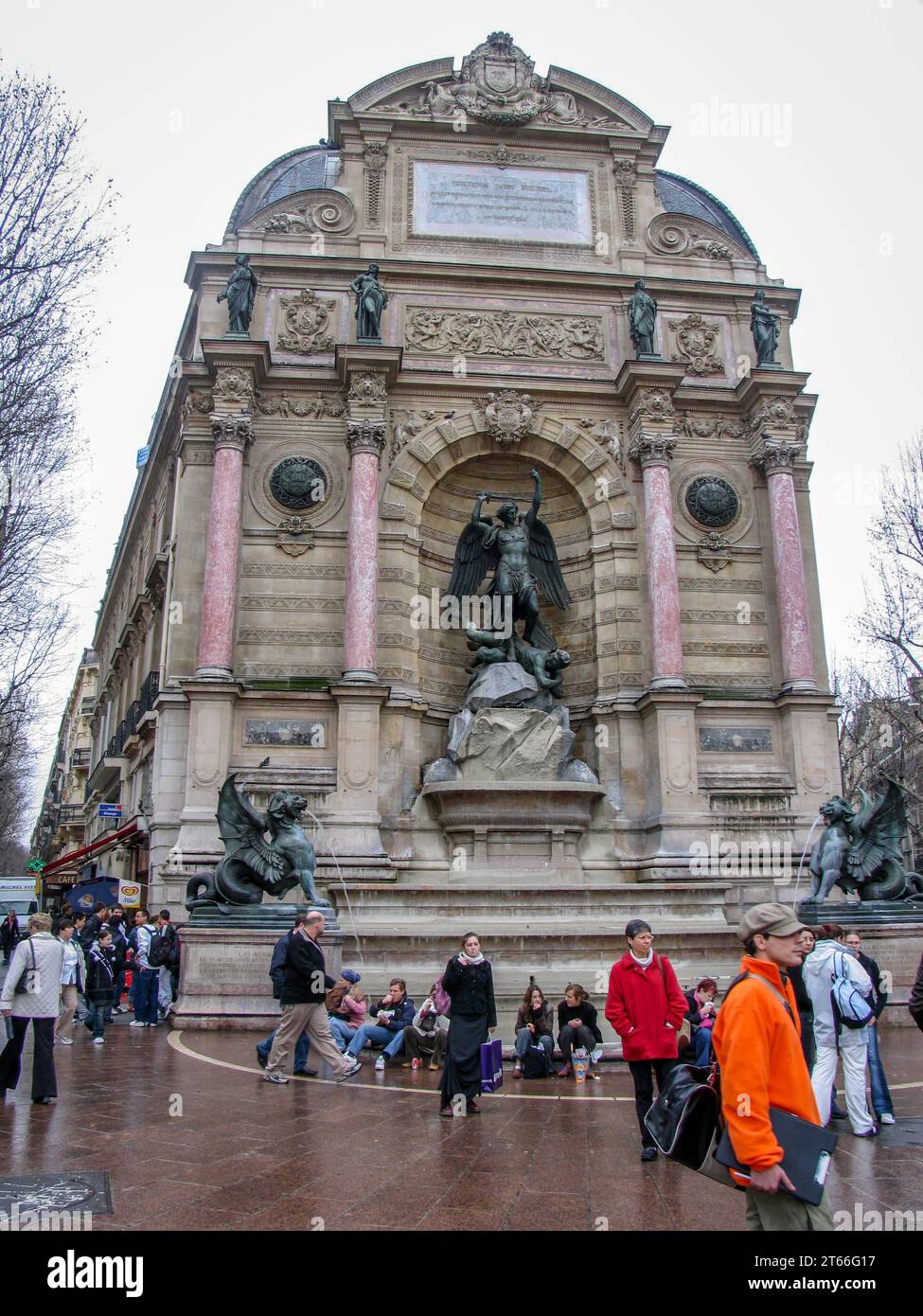 Everyday commuters coming and going from the Saint-Michel Metro station ... Everyday commuters coming and going from the Saint-Michel Metro station ...
