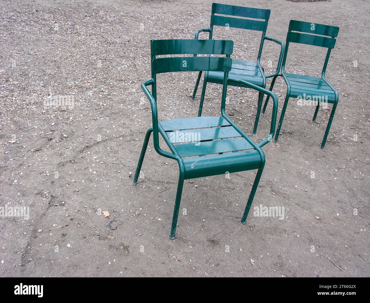 Paris is a city of chairs. There are chairs and places to rest ...