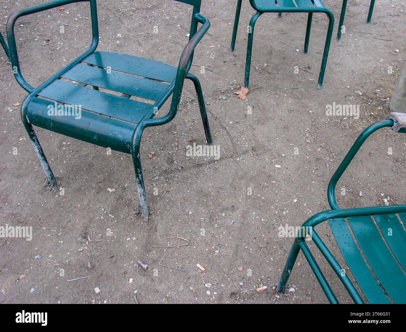 Paris is a city of chairs. There are chairs and places to rest ...
