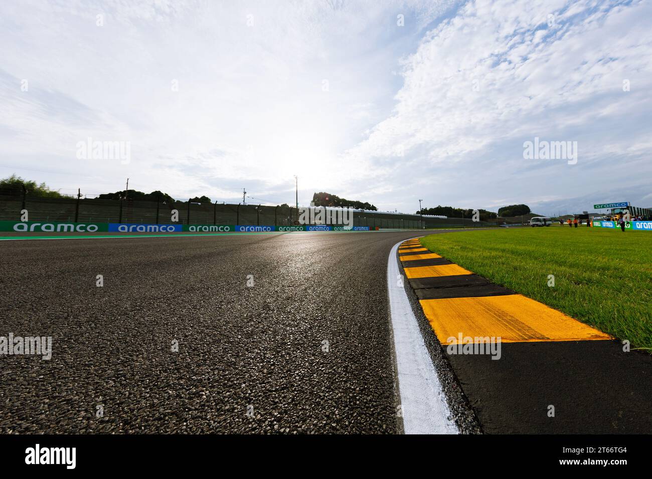 Suzuka Grand Prix Circuit, 9 November 2023: Buzzin' corner at turn 1 ...