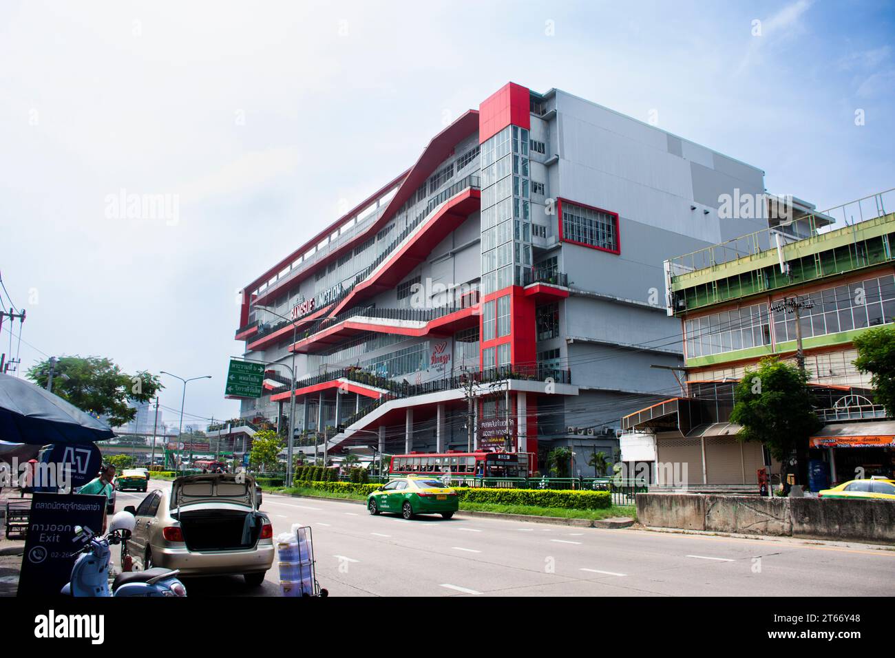 Red building bang sue junction mall or Tuek Daeng department store for thai people and foreign ...