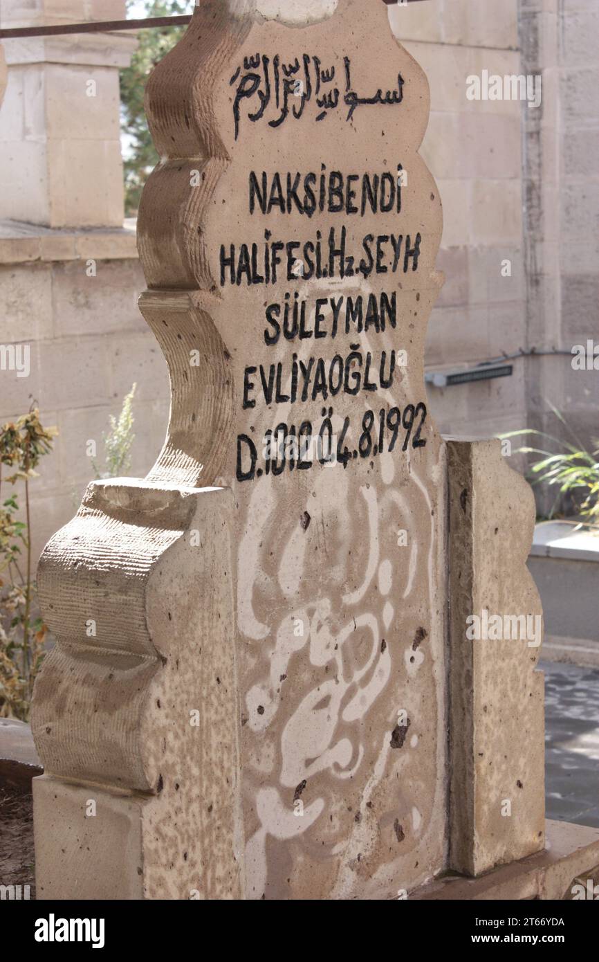 Muslim gravestone in a cemetery in Kars, Turkiye - note the two formats ...