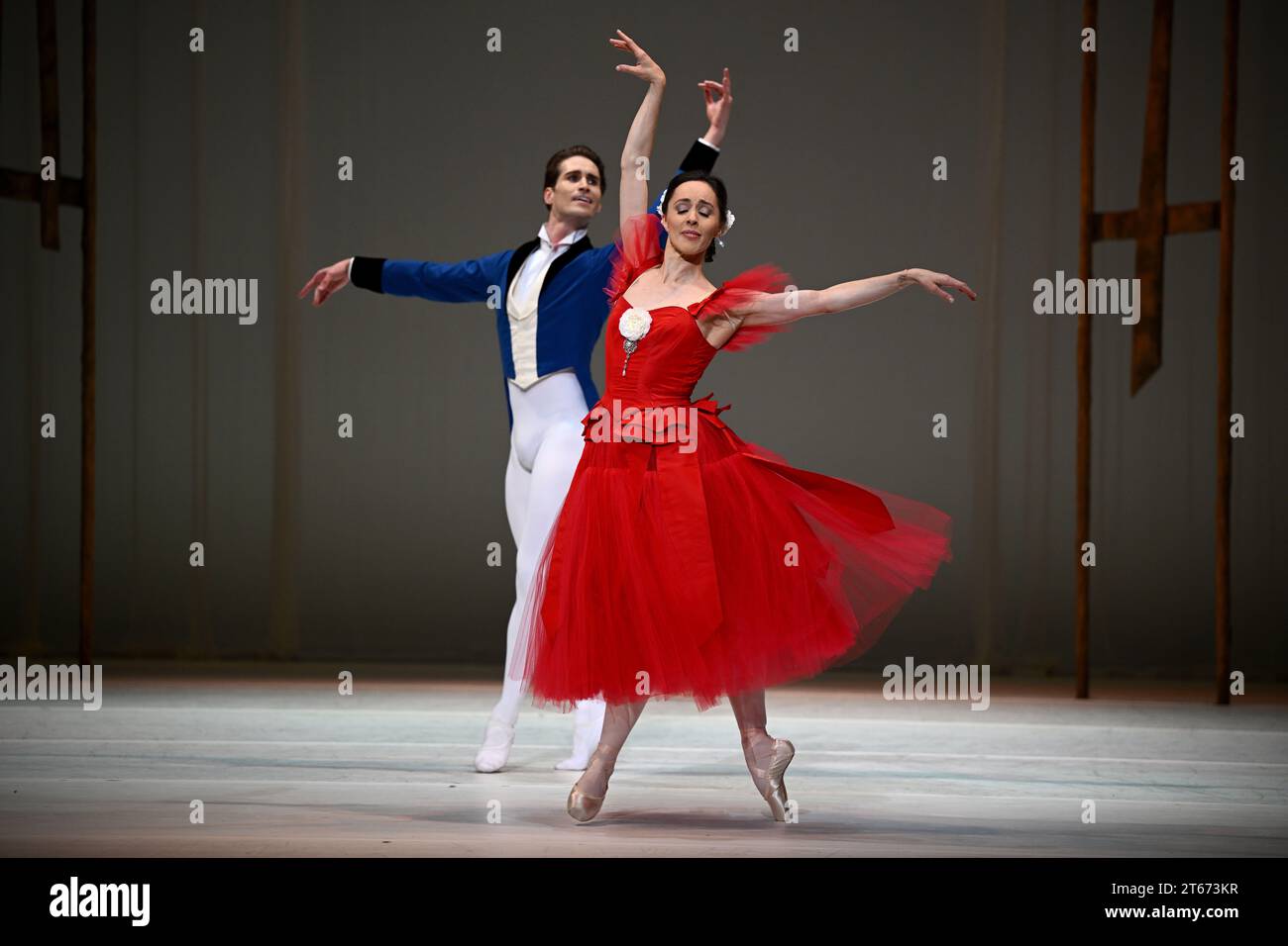 Sydney, Australia. 09th Nov, 2023. Amy Harris and Nathan Brook perform ...