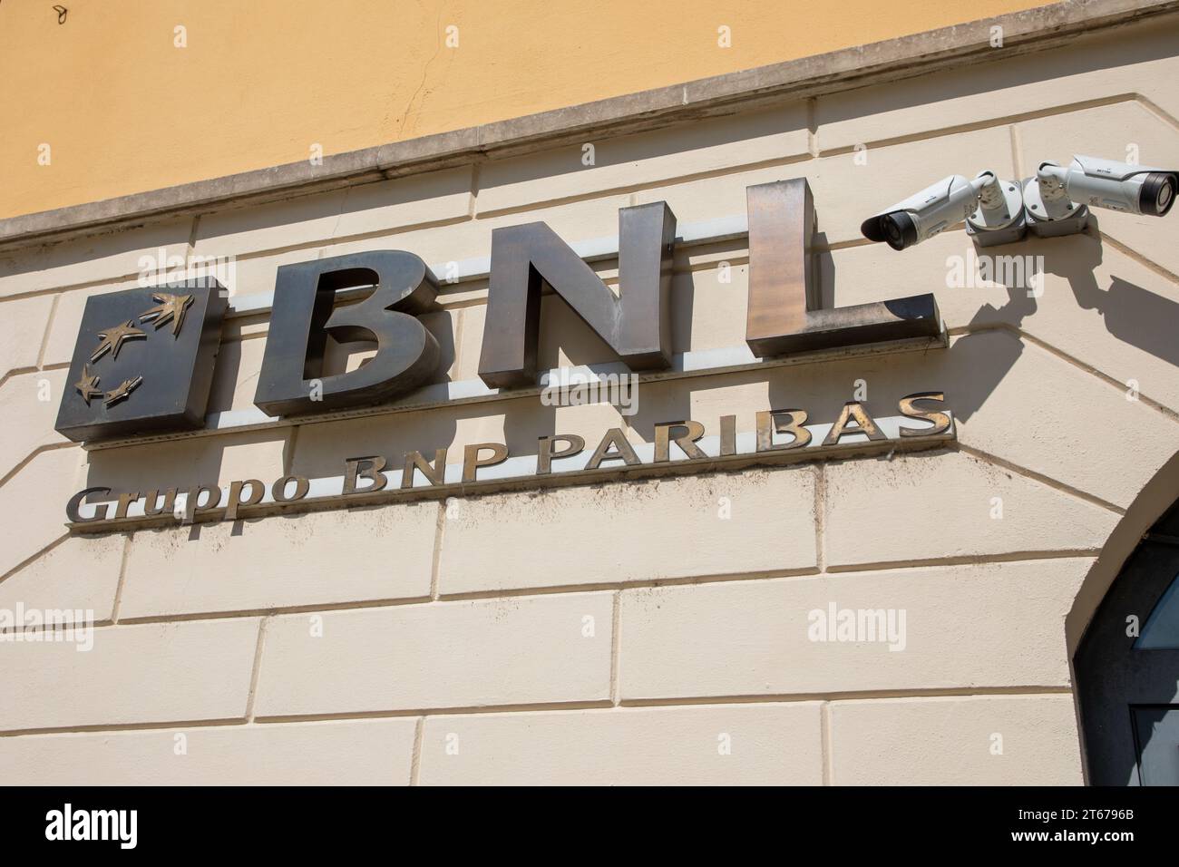 Banco nationale hi-res stock photography and images - Alamy
