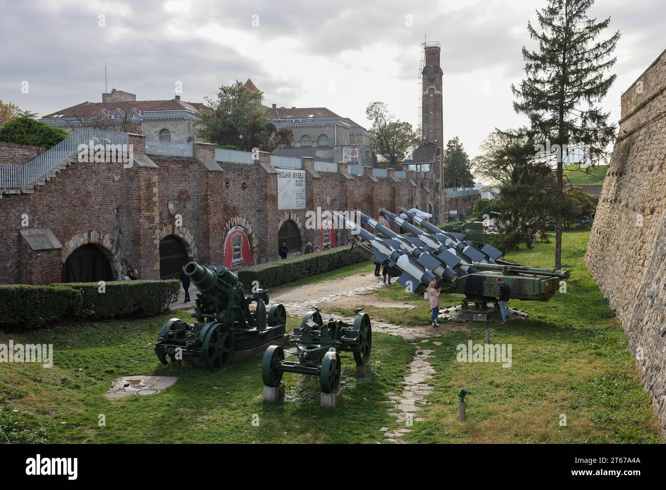 Belgrad, Serbia. 07th Nov, 2023. Old military technology, including S ...