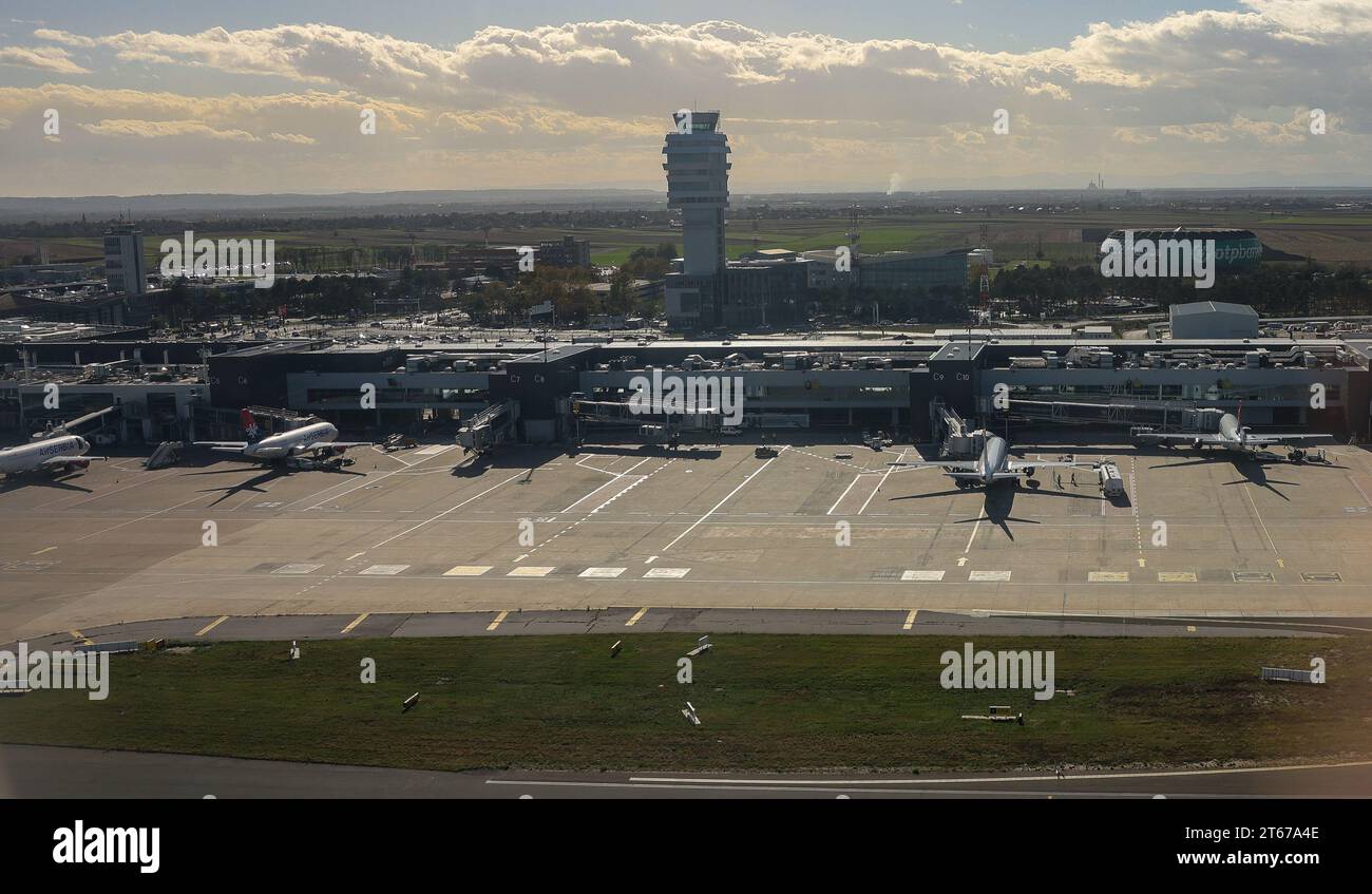 Belgrad, Serbia. 06th Nov, 2023. View from an airplane landing at ...