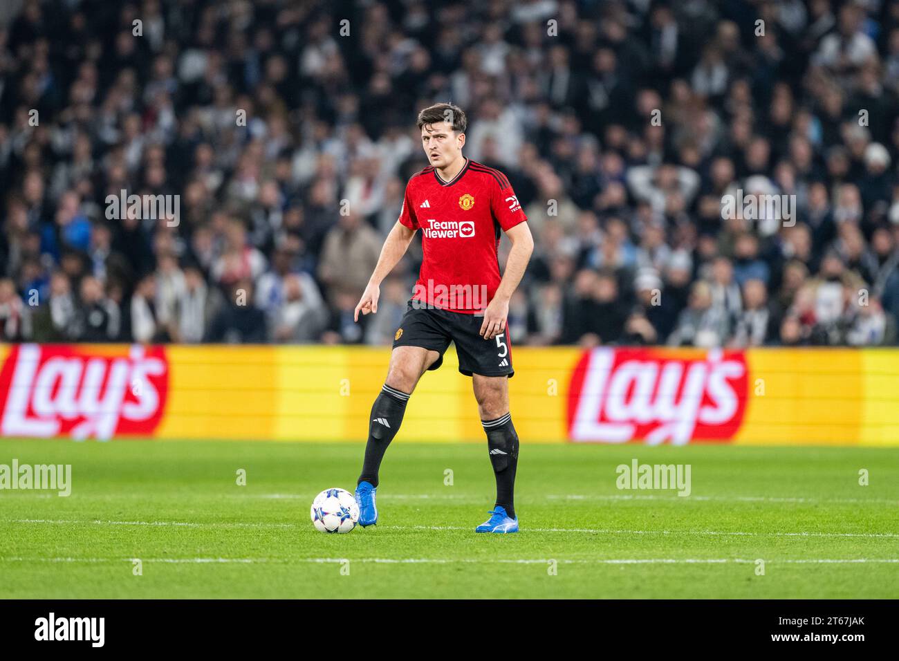 Copenhagen, Denmark. 08th Nov, 2023. Harry Maguire (5) of Manchester ...
