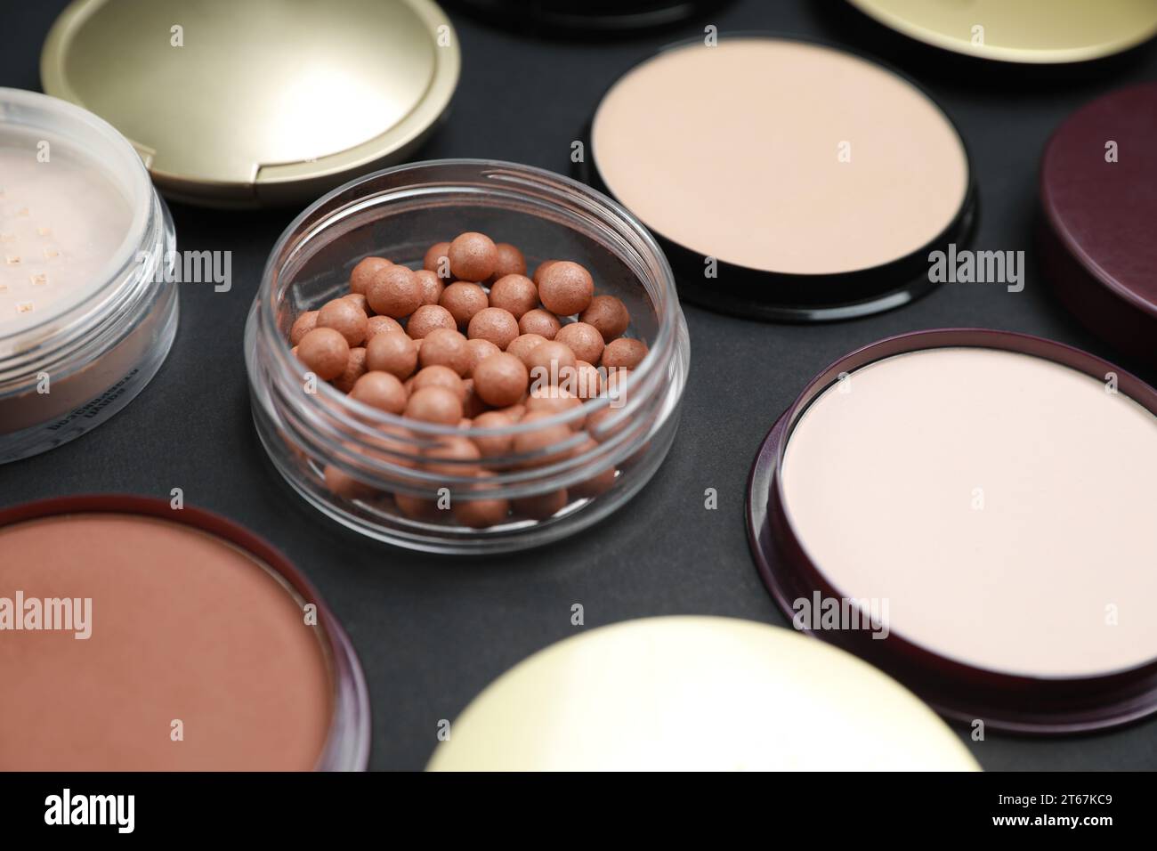 Black skin tone makeup hi-res stock photography and images - Alamy