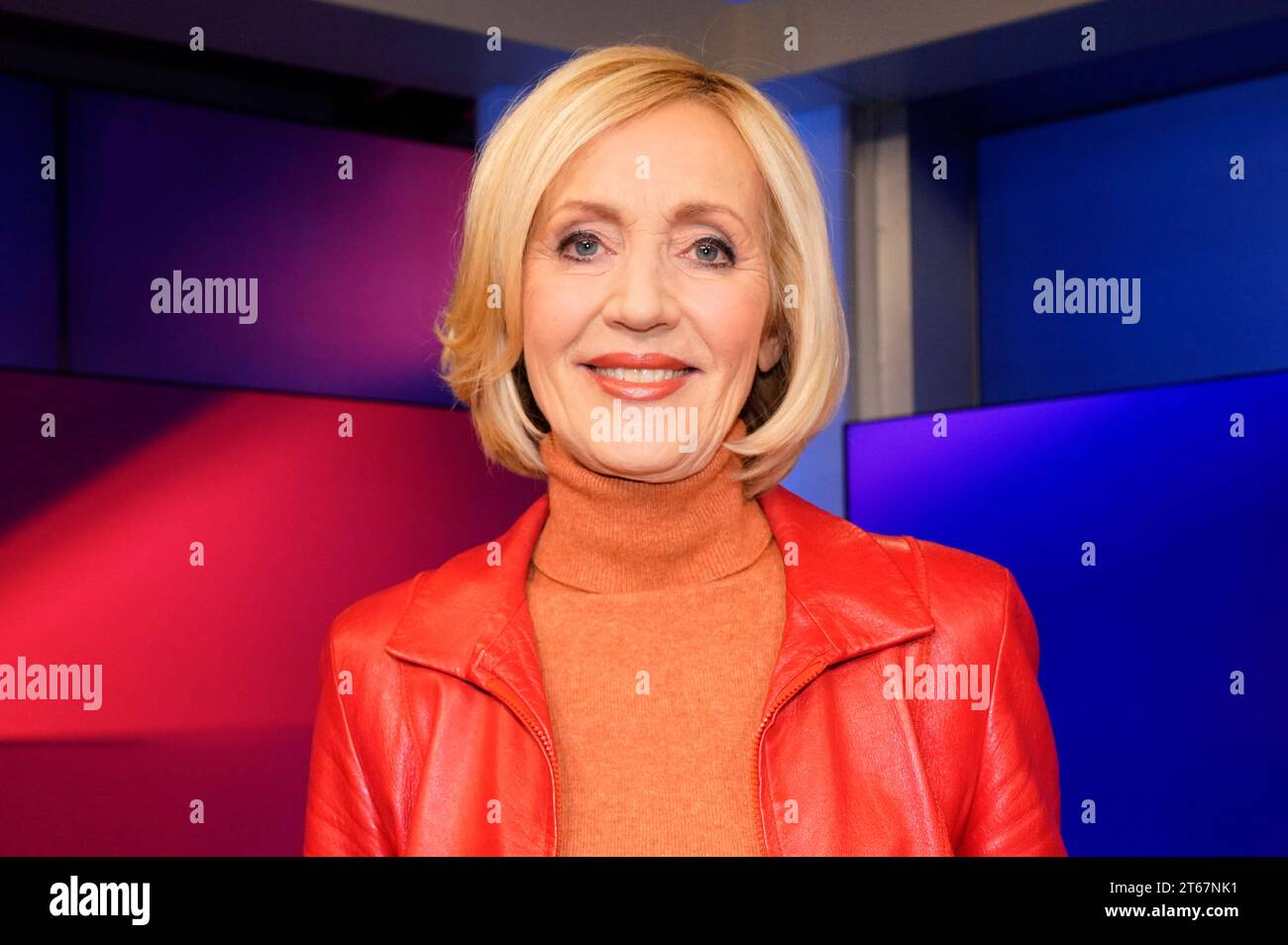 Petra Gerster in der ARD-Talkshow maischberger im Studio Berlin ...