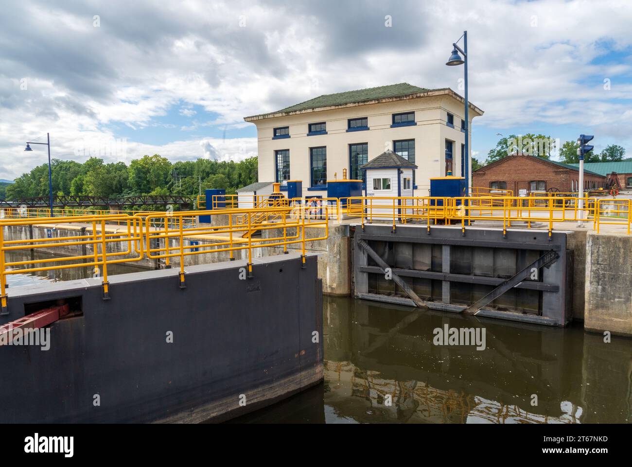 The Erie Canal Lock #2 in Upstate New York Stock Photo - Alamy