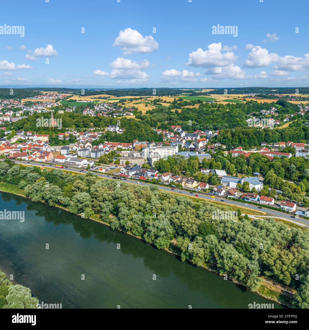 Danube canal cycle hi-res stock photography and images - Alamy