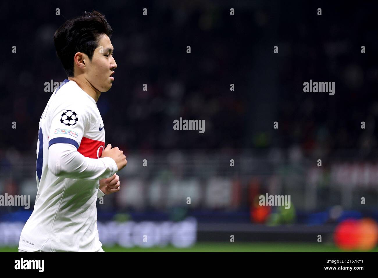 Lee Kang-in of Paris Saint-Germain Fc looks on during the Uefa ...