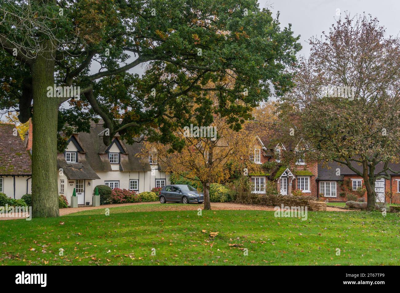 Street scene in the attractive village of Biddenham, Bedfordshire ...