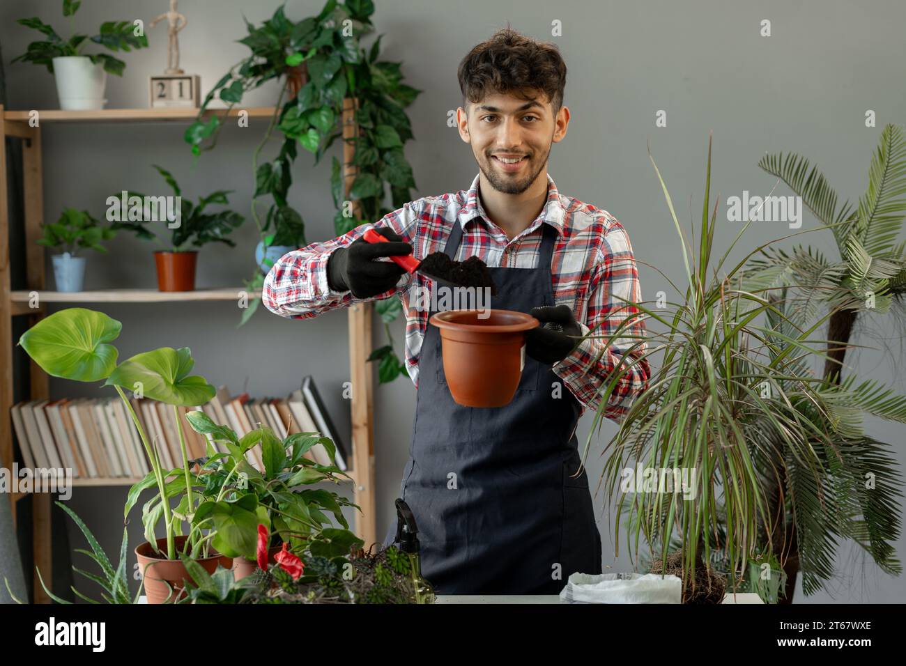 Work room spring farm hi-res stock photography and images - Alamy