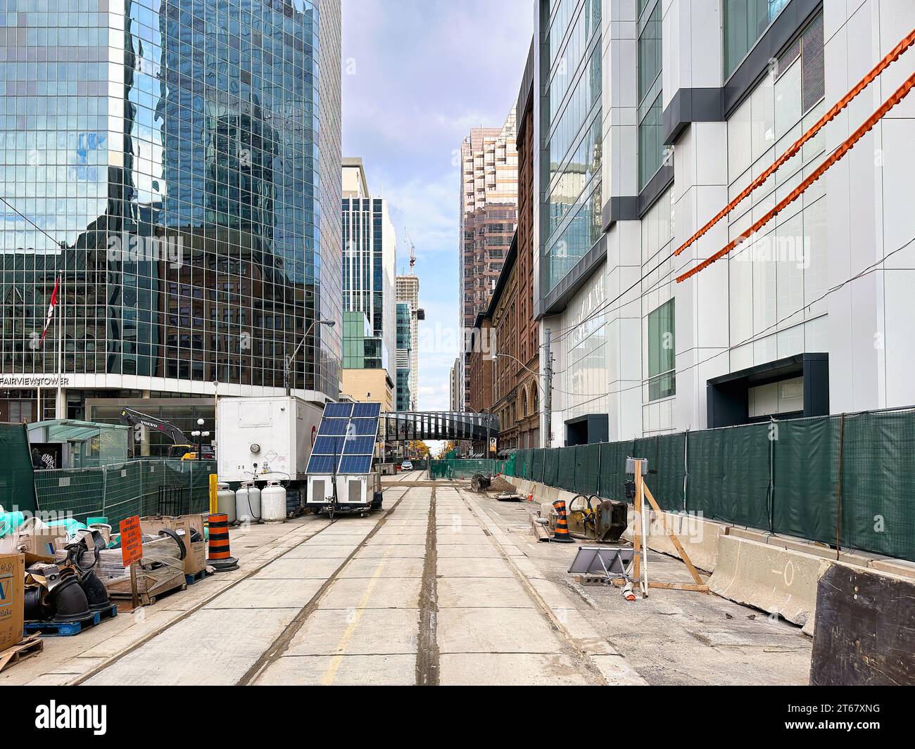 Construction closure hi-res stock photography and images - Alamy