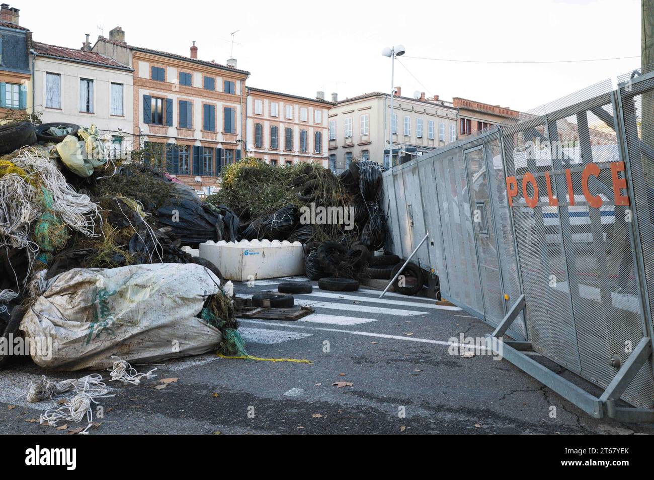 Plastic protest france hi-res stock photography and images - Alamy