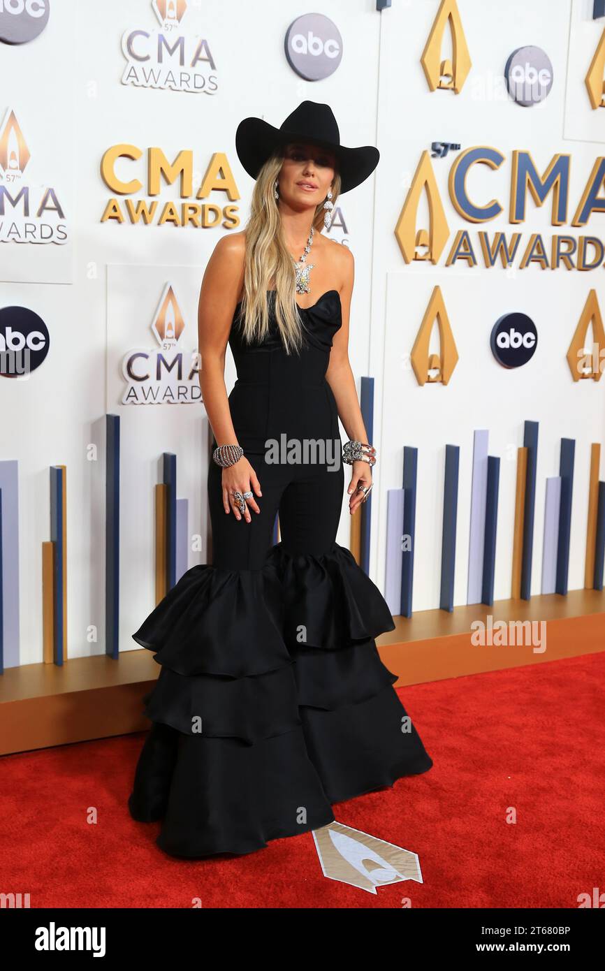 Lainey wilson 2023 cma awards hi-res stock photography and images - Alamy