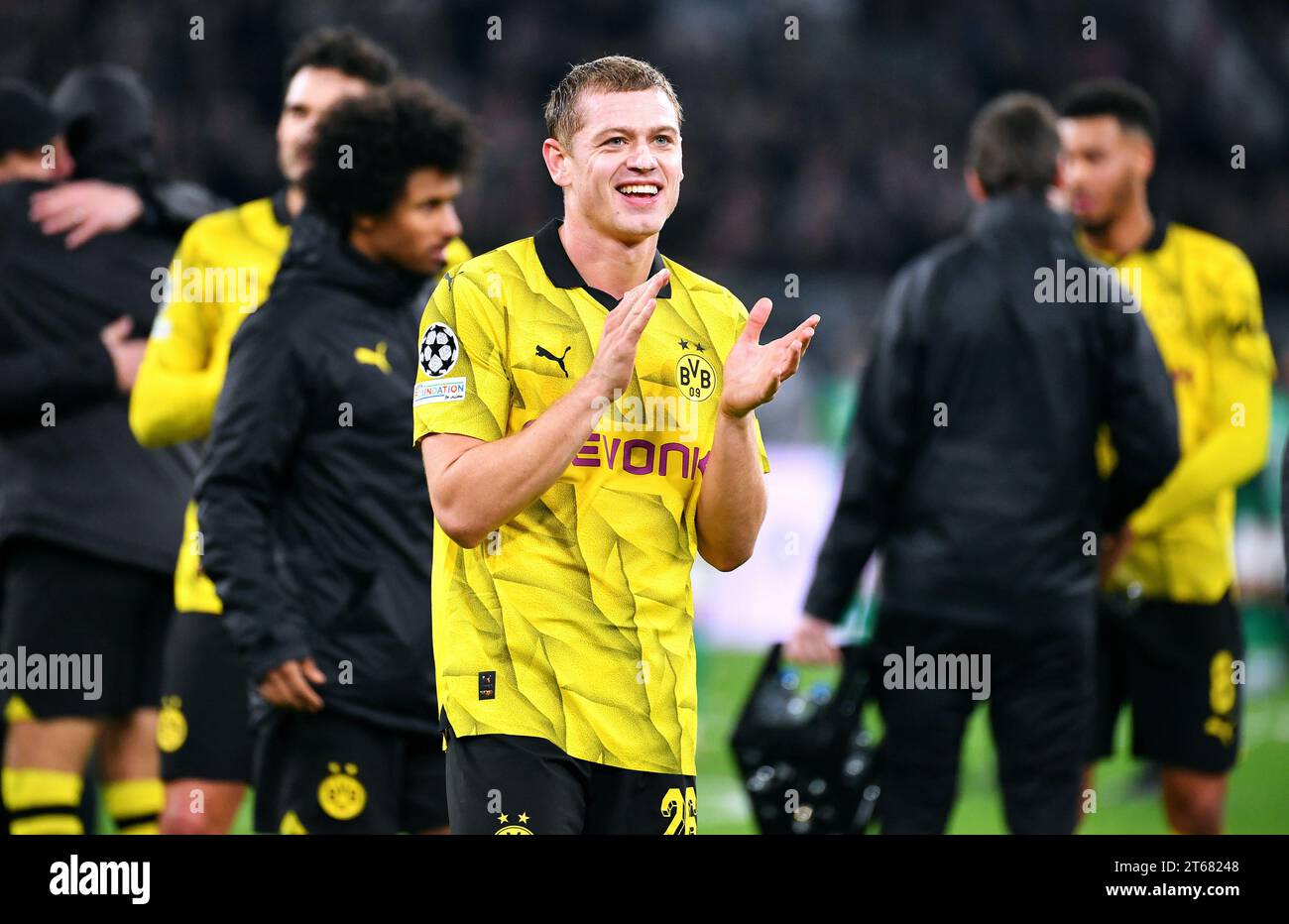 Champions League, Signal Iduna Park Dortmund: Borussia Dortmund vs ...