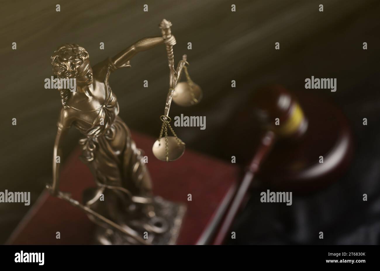 The Statue of Justice - lady justice or justitia the Roman goddess of ...