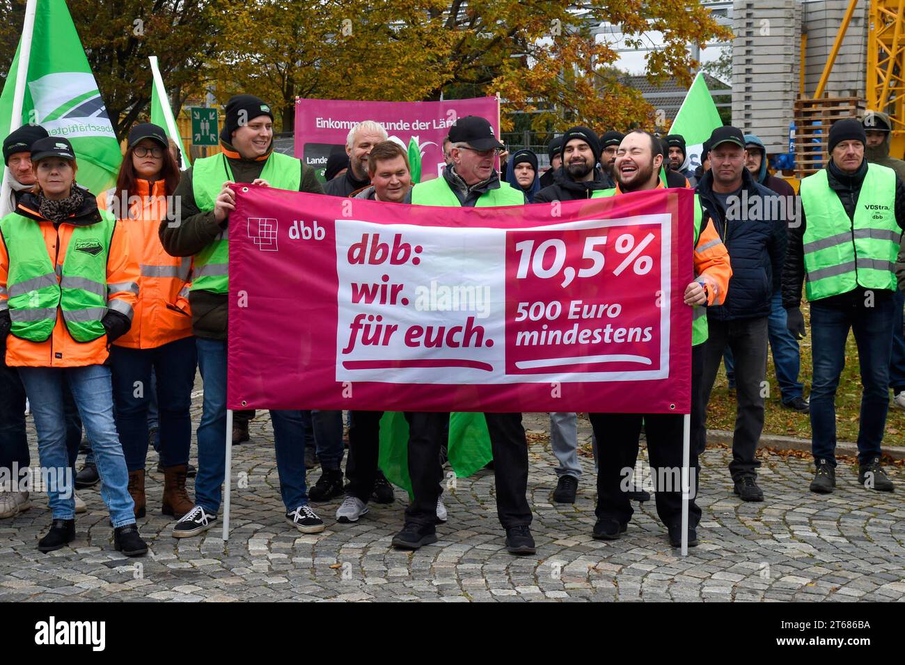 Die Kundgebung der Straßenmeisterei SM Rohrbach am Mittwoch 08.11.2023 ...