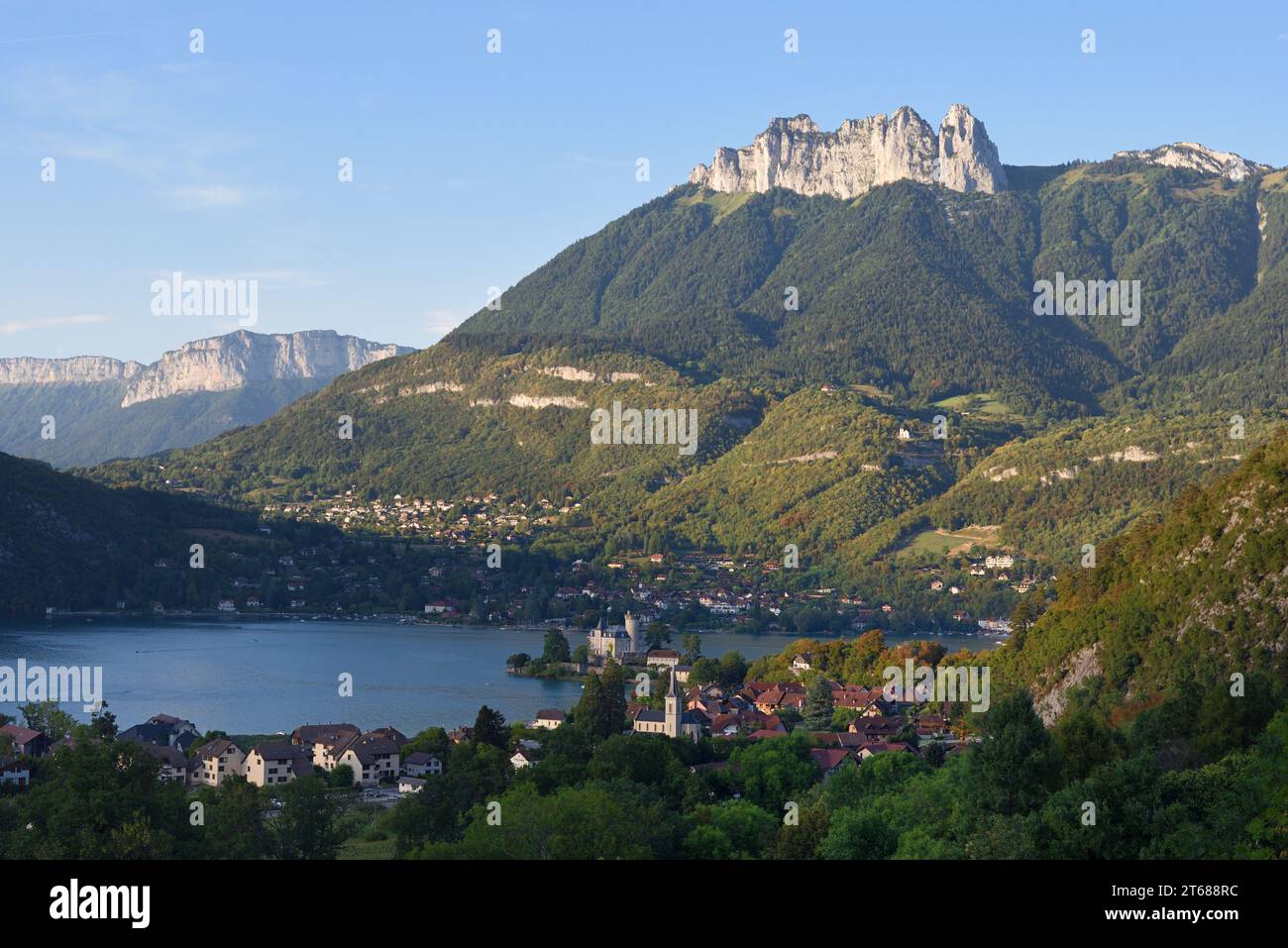Lac des mouches hi-res stock photography and images - Alamy