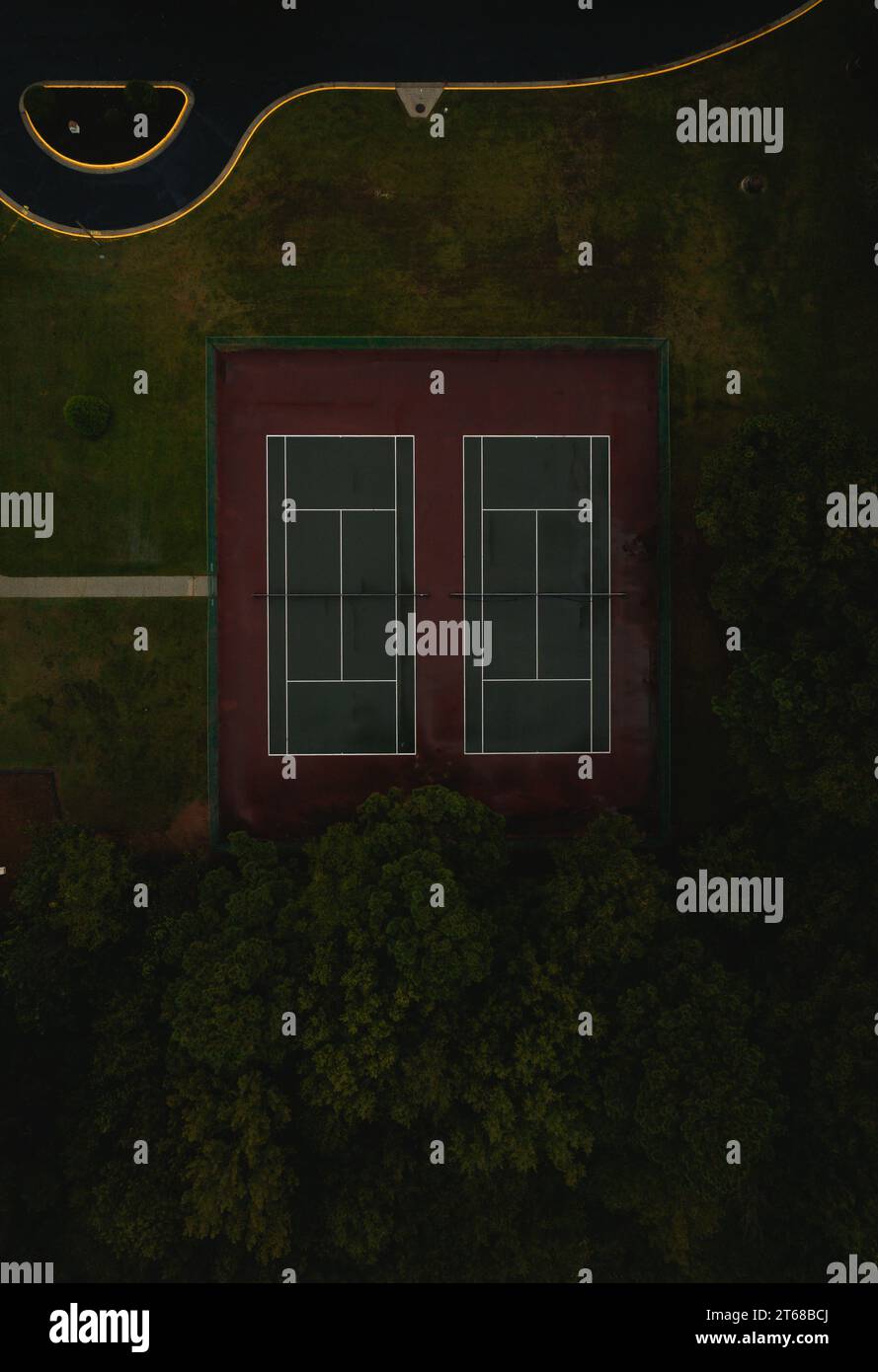 Aerial view two tennis courts hi-res stock photography and images - Alamy