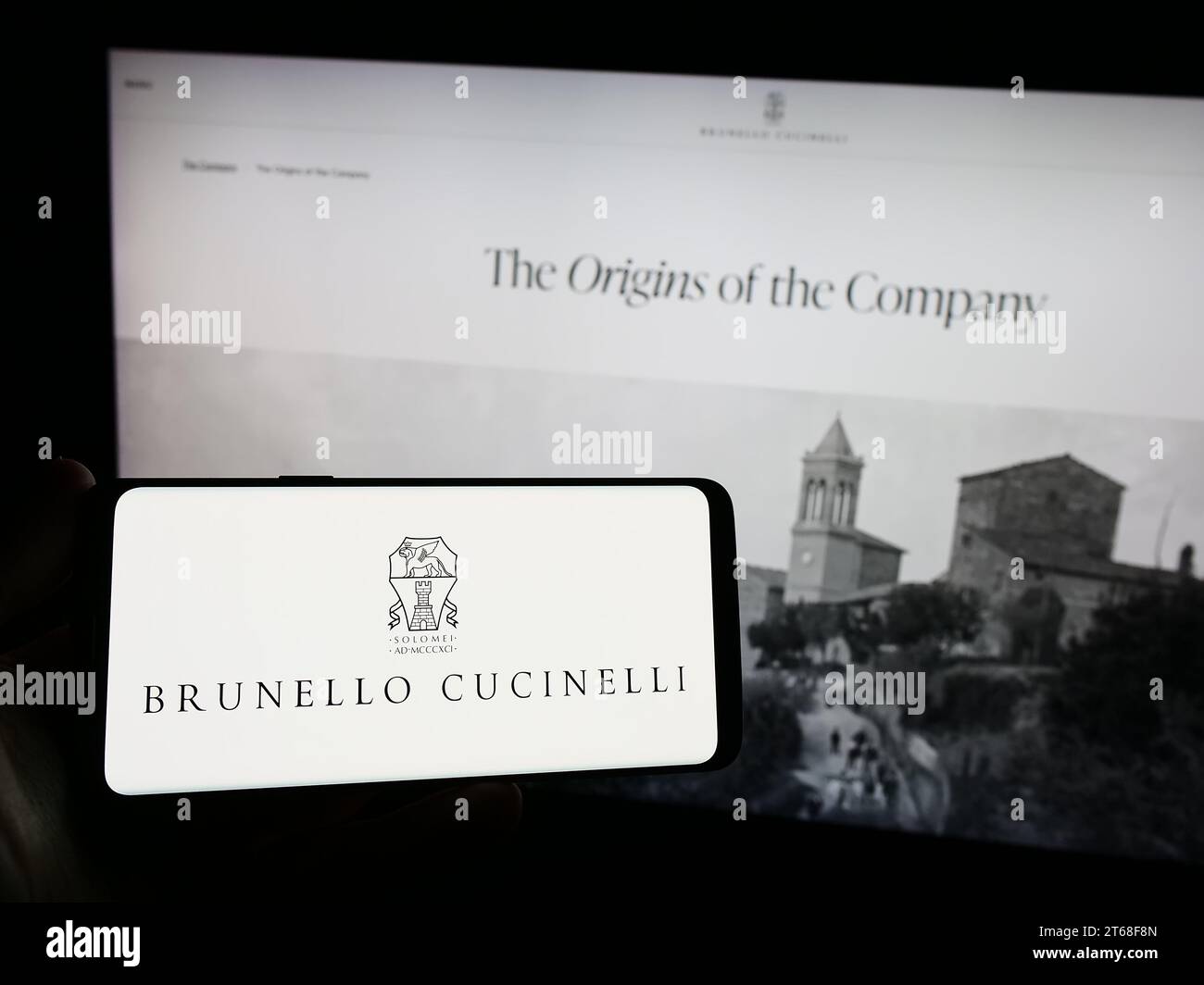 Brunello cucinelli logo hi-res stock photography and images - Alamy