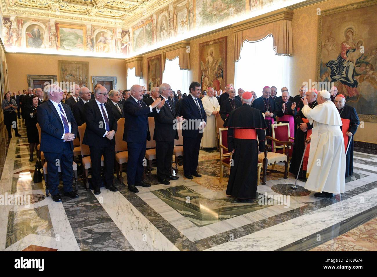 Equestrian order hi-res stock photography and images - Alamy