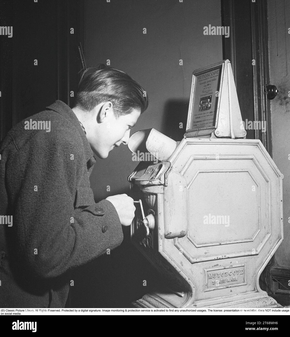 Film frames roll hi-res stock photography and images - Alamy