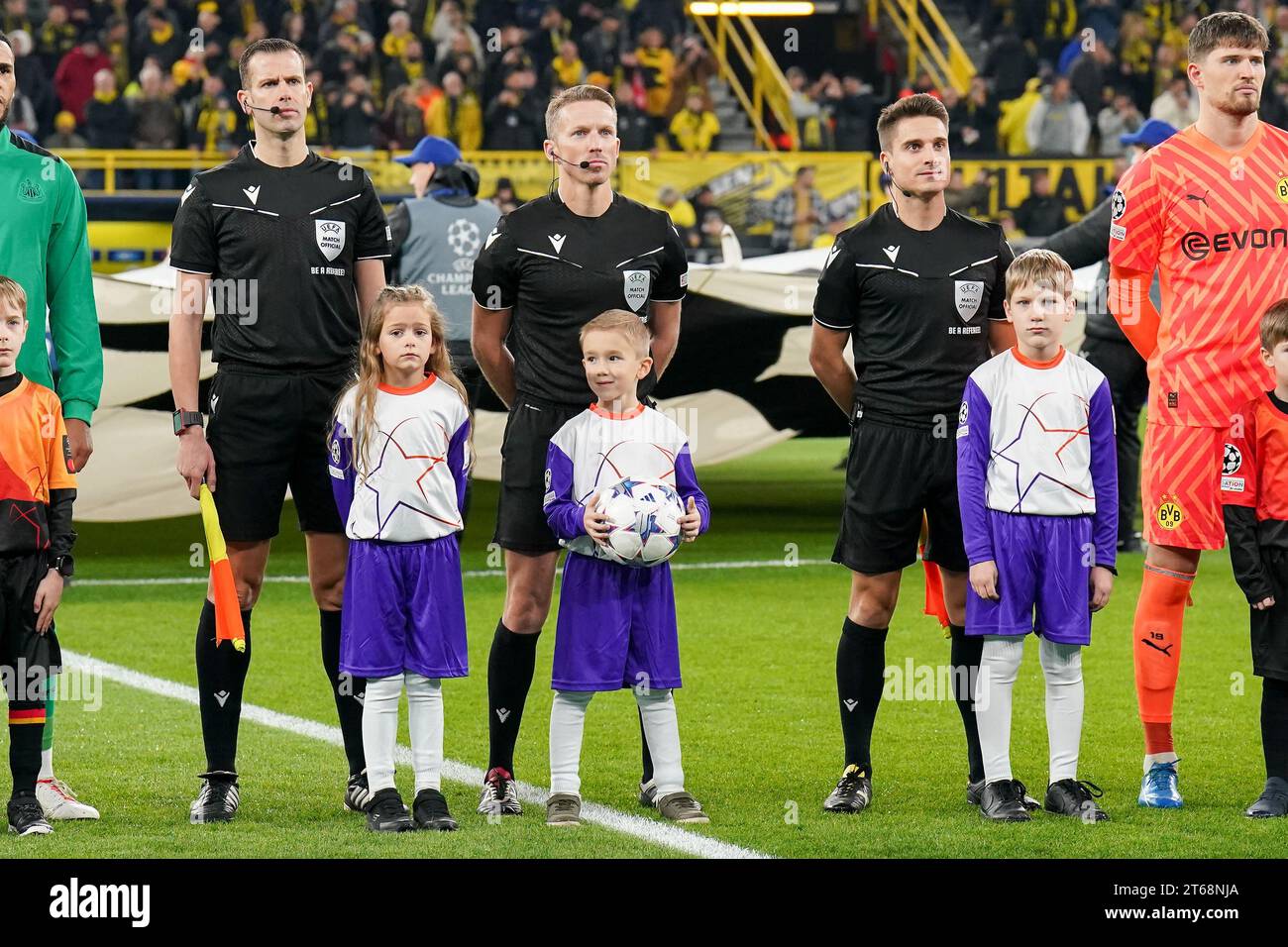 Dortmund, Germany. 07th Nov, 2023. Referee Alejandro Hernandez ESP ...