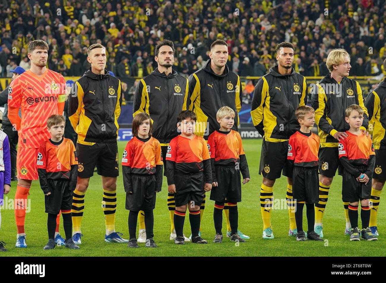 Dortmund, Germany. 07th Nov, 2023. Borussia Dortmund goalkeeper Gregor ...
