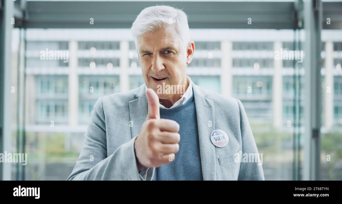 Senior man wink hi-res stock photography and images - Alamy