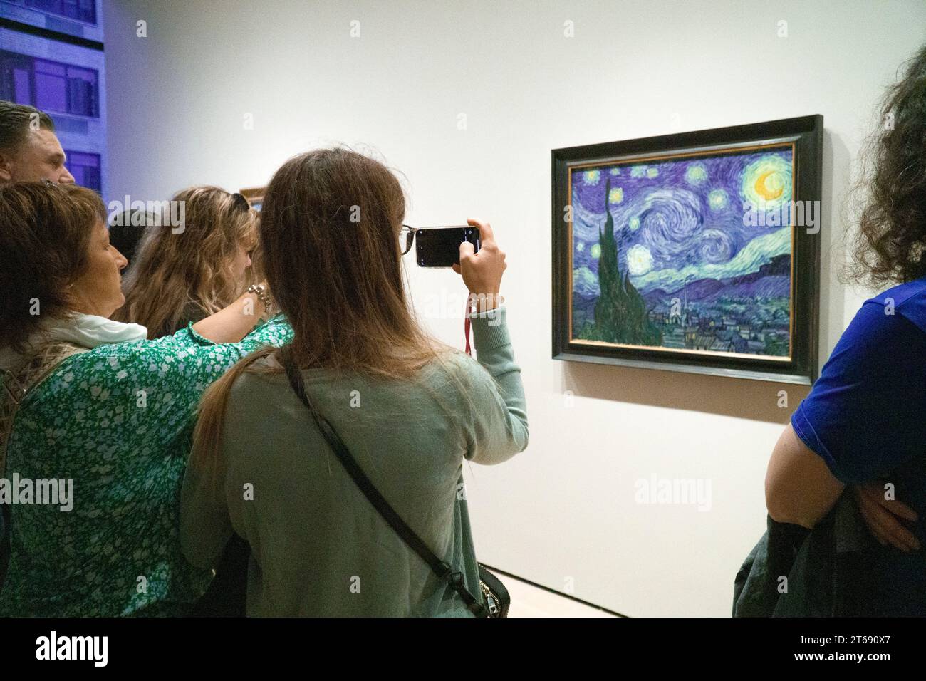 Manhattan, USA, 30 October 2023: Visitors to MOMA in New York crowd ...
