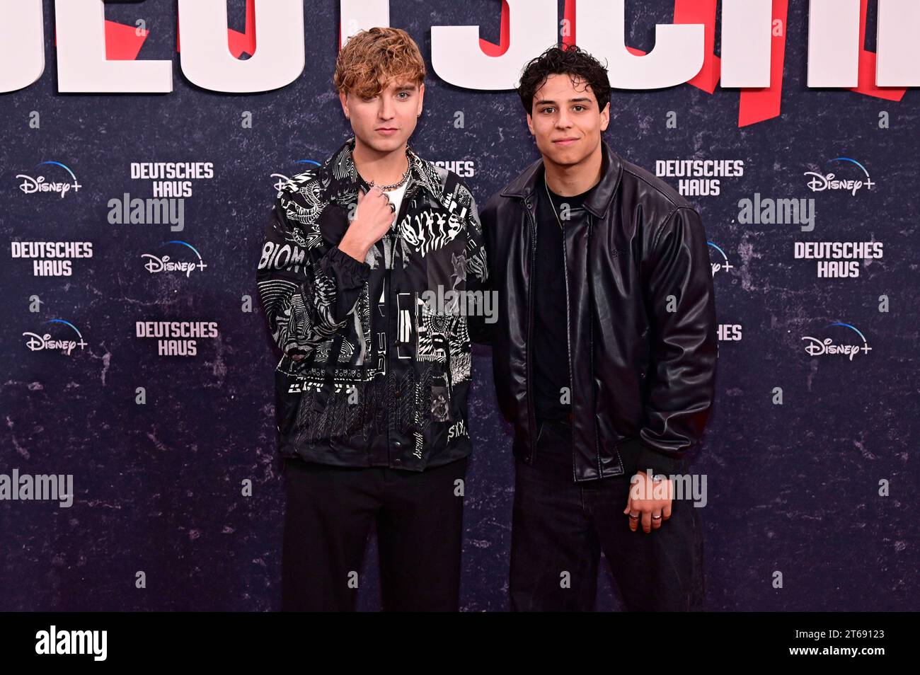 Jonas Wuttke und Victor Kadam bei der Premiere der Disney ...