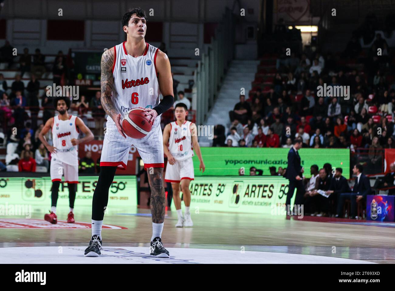 Varese, Italy. 08th Nov, 2023. Scott Ulaneo #6 of Itelyum Varese seen ...