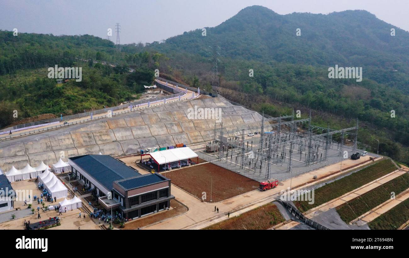 (231109) -- JAKARTA, Nov. 9, 2023 (Xinhua) -- This aerial photo taken ...