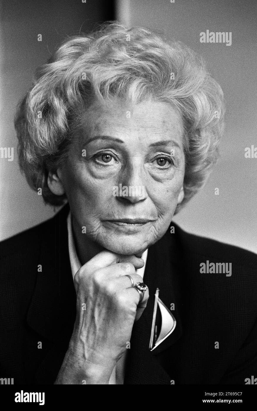 Germany, Bonn, 18.03.1993 Archive: 39-53-33a Photo: Annemarie Renger ...