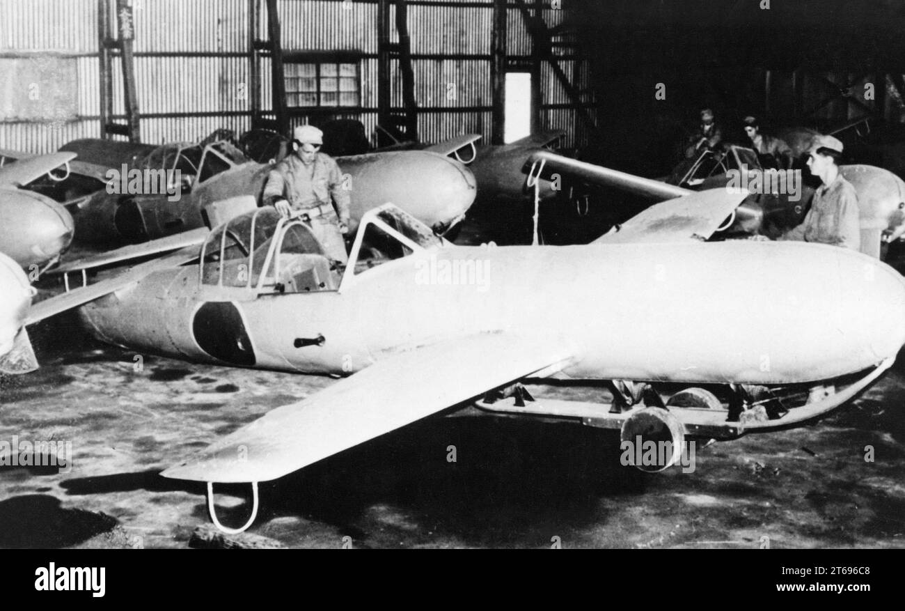 American sailors inspect a Yokosuka MXY-7 Oka flying bomb (American ...