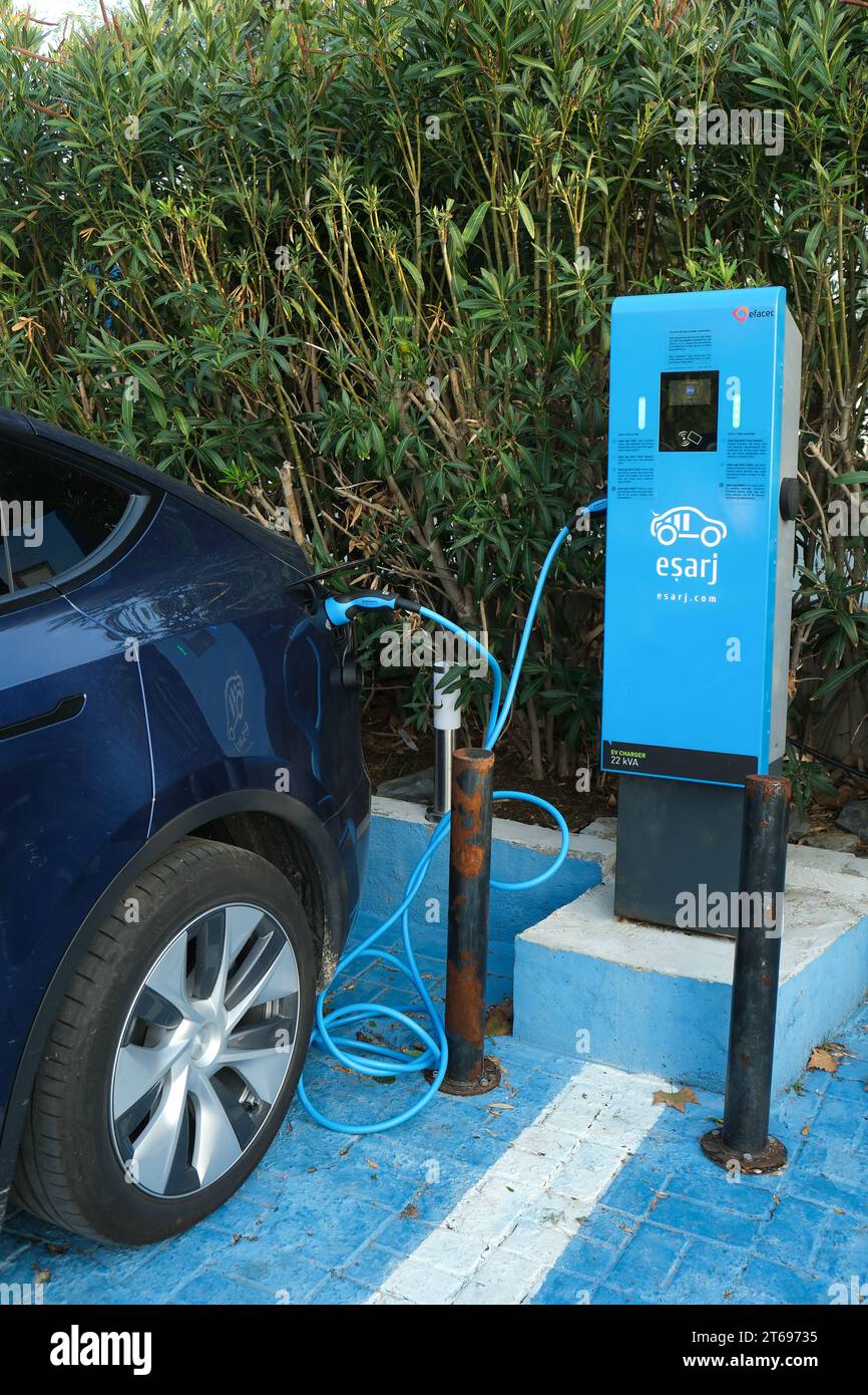 Esarj ev charger hi-res stock photography and images - Alamy
