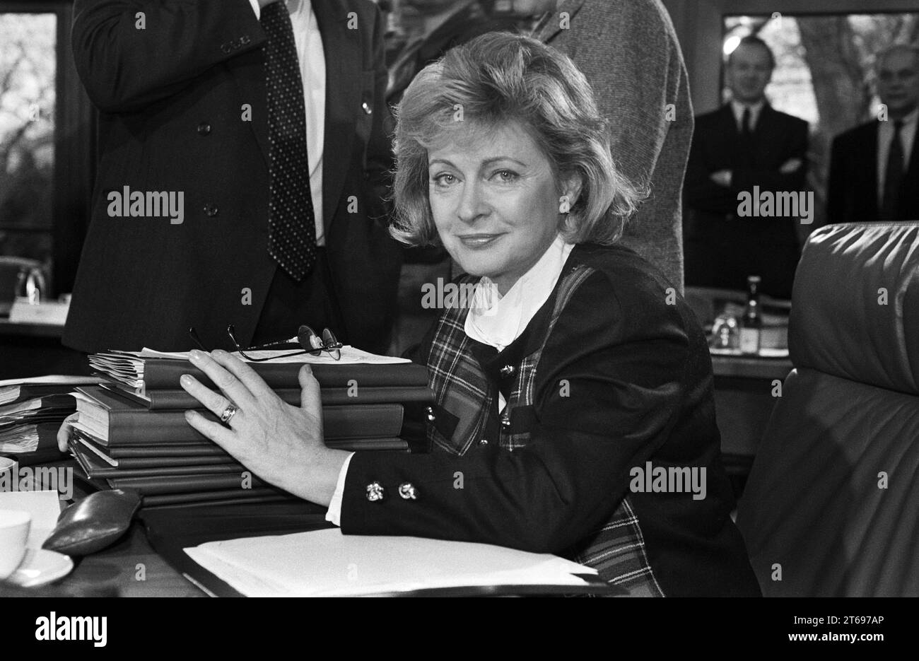 Germany, Bonn, 17.03.1993 Archive: 39-45-10 Meeting Federal Cabinet ...