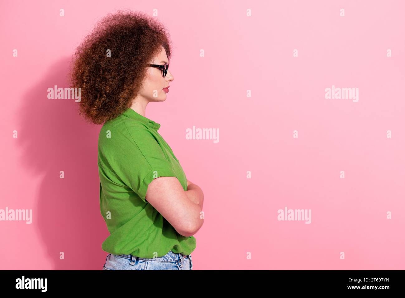 Photo portrait of lovely young lady folded hands serious chief empty ...