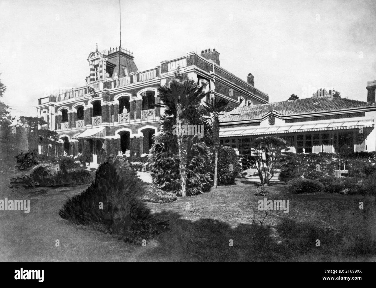 German embassy tokyo hi-res stock photography and images - Alamy