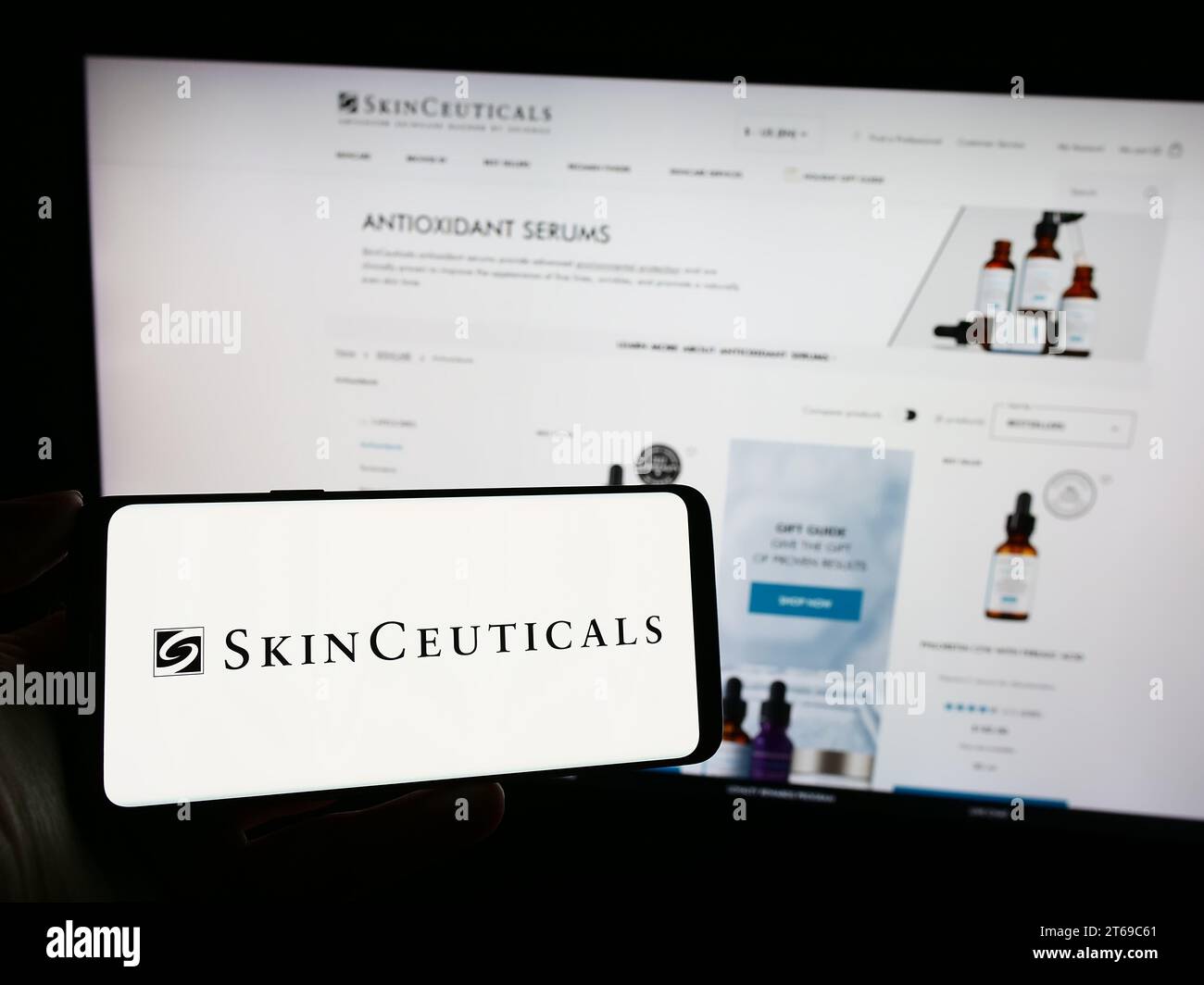 Skinceuticals logo hi-res stock photography and images - Alamy
