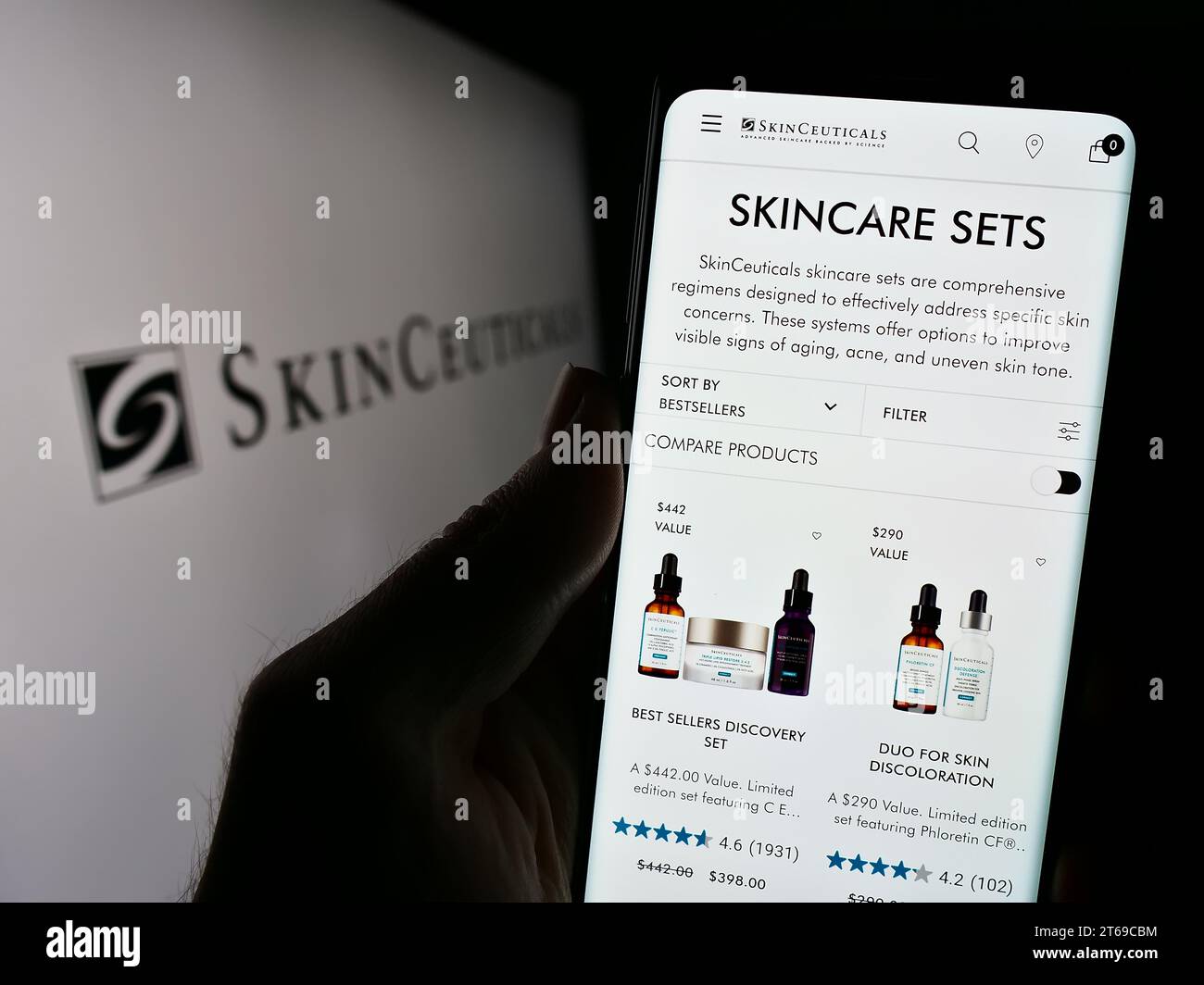 Skinceuticals logo hi-res stock photography and images - Alamy